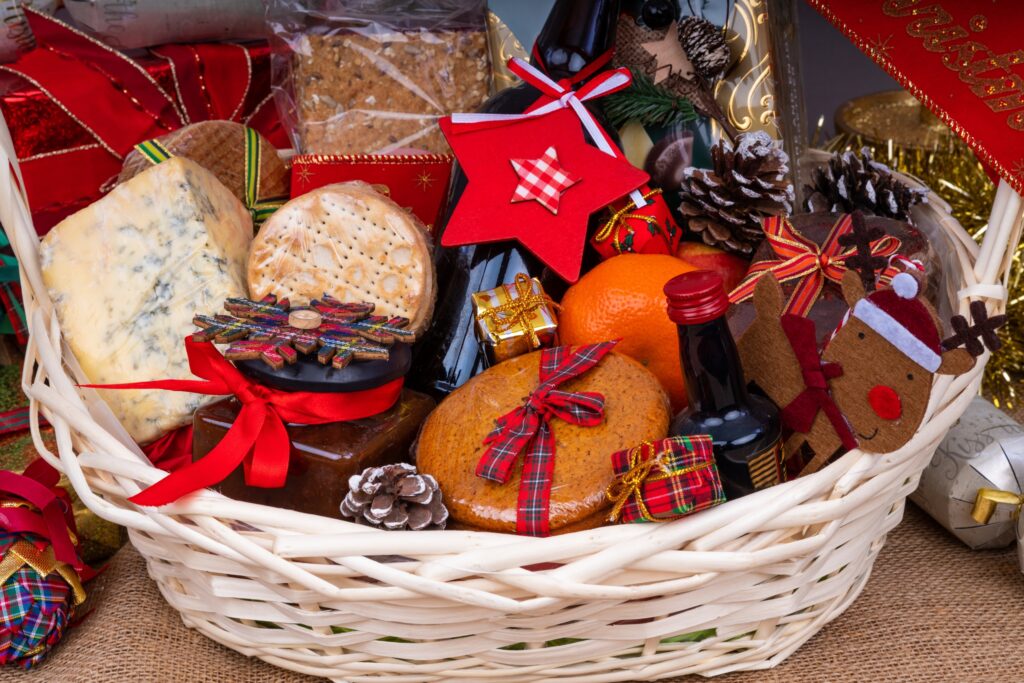 Why Food Gift Hampers Are a Good Idea to Say Thank You – myorchard.net